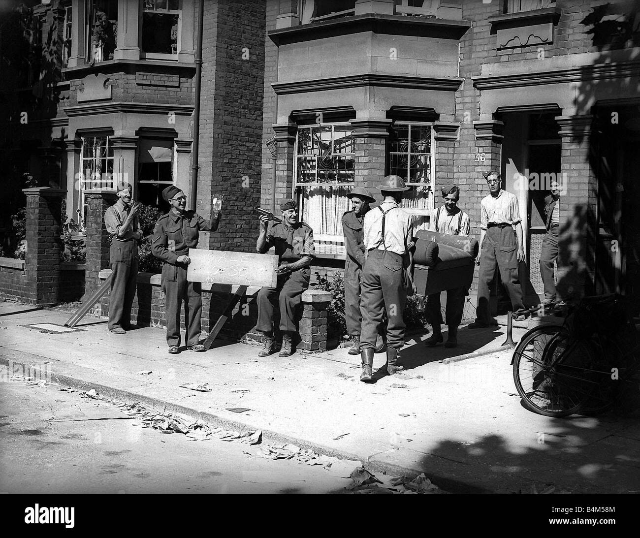 Buzz bomb ww2 hi-res stock photography and images - Alamy