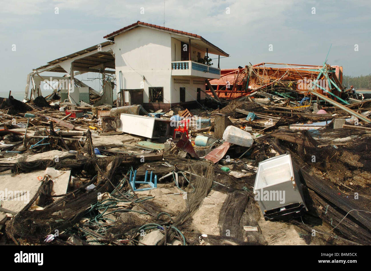 Tsunami Disaster in Thailand January 2005 Wrecked houses amongst the ...