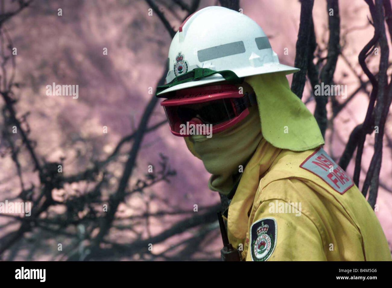 Australia Bush Fire 2002 Australian firefighter Kirk Stanford looks on ...