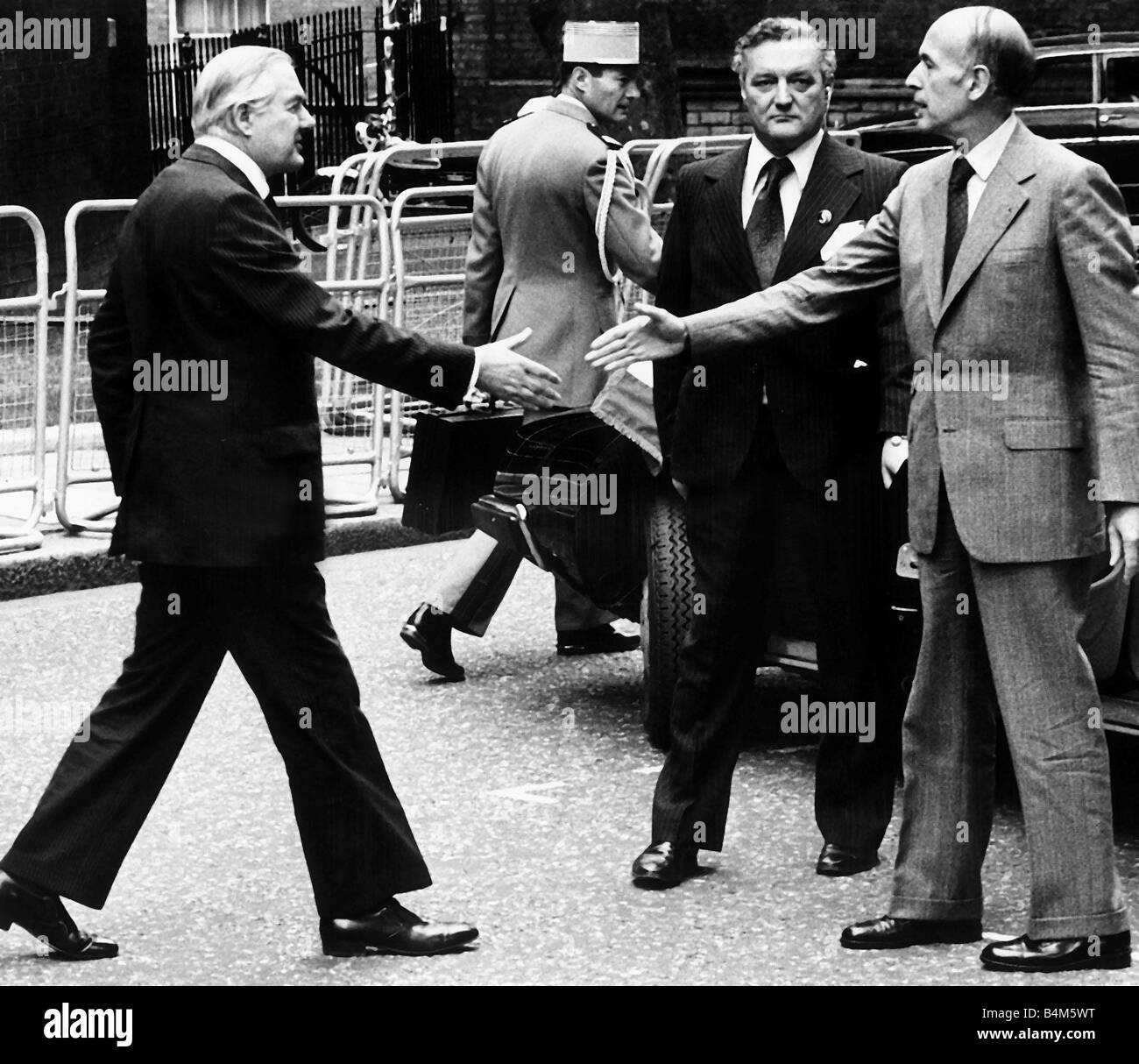 James callaghan prime minister 1977 hi-res stock photography and images ...