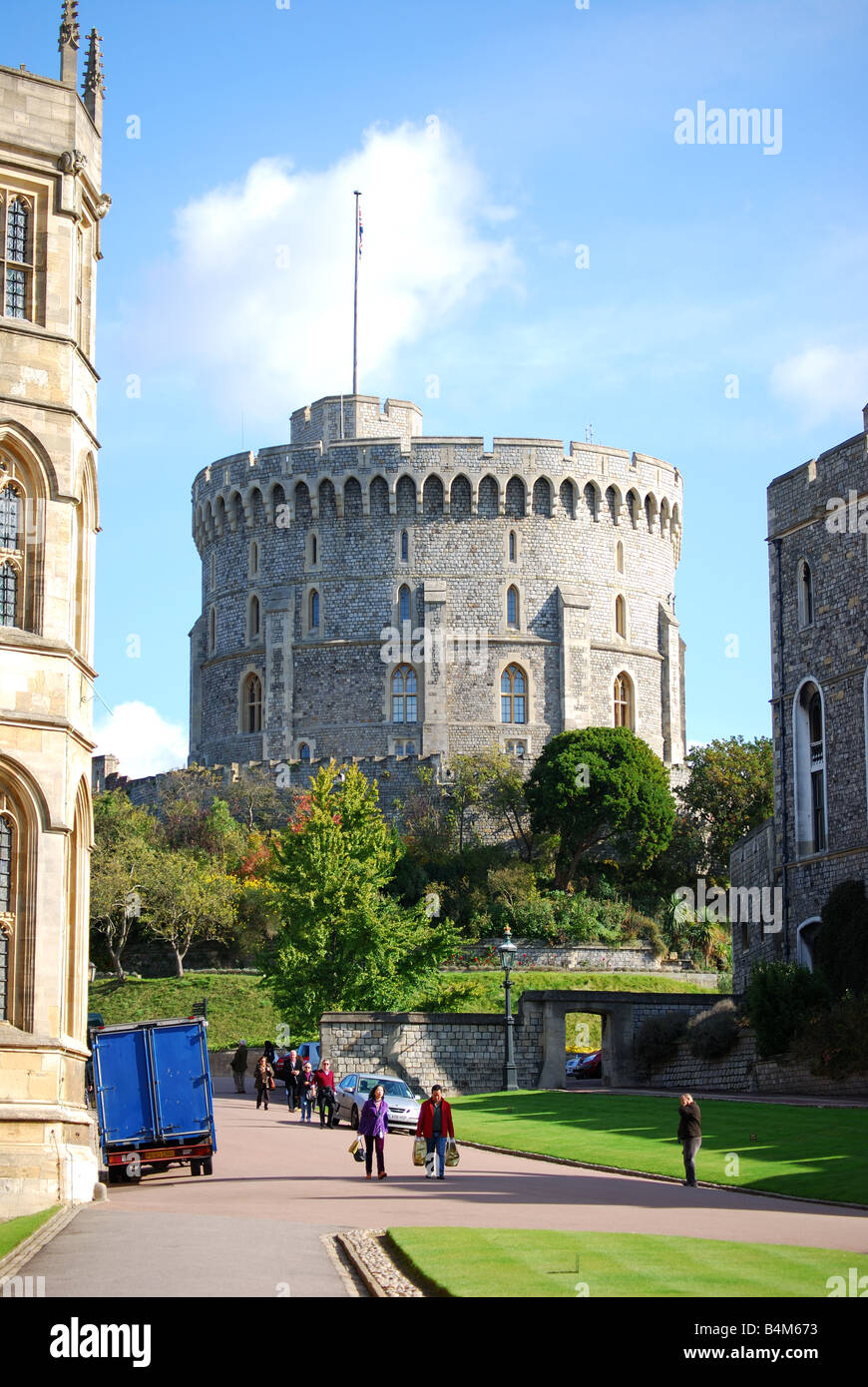 The Round Tower from Lower Ward, Windsor Castle, Windsor, Berkshire ...