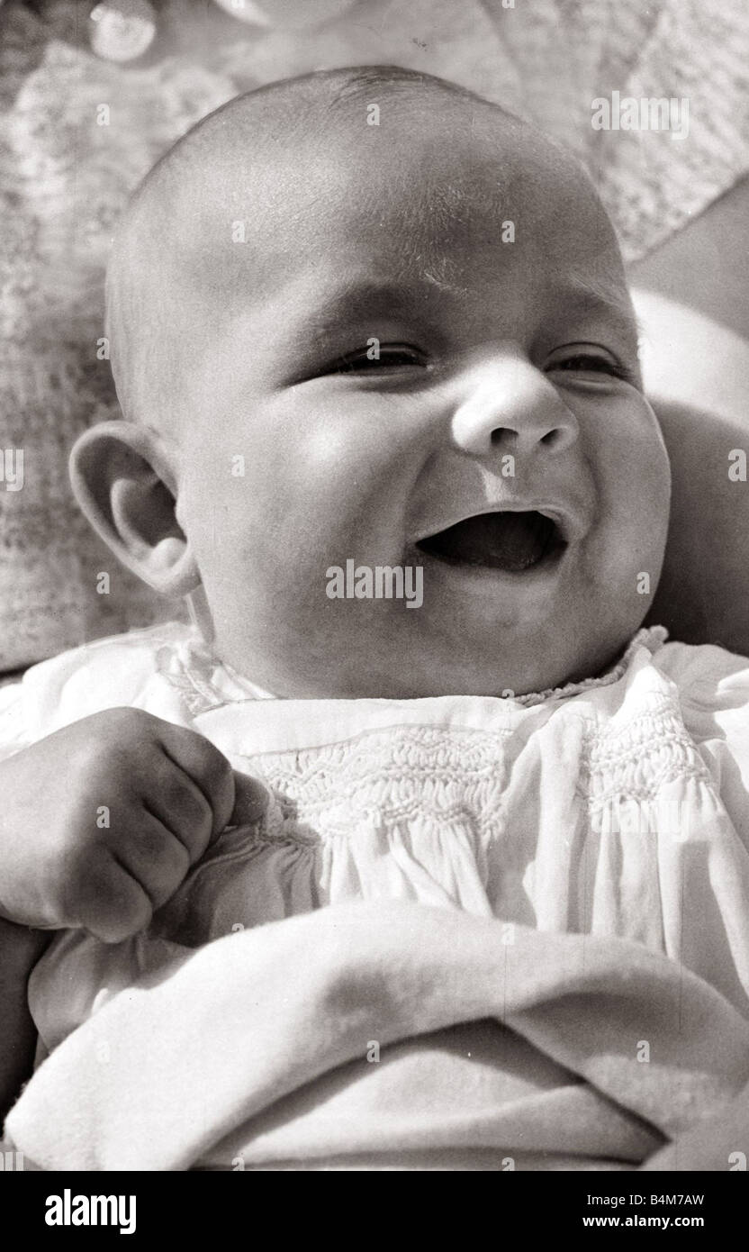 Laughing children 1950s hi-res stock photography and images - Alamy