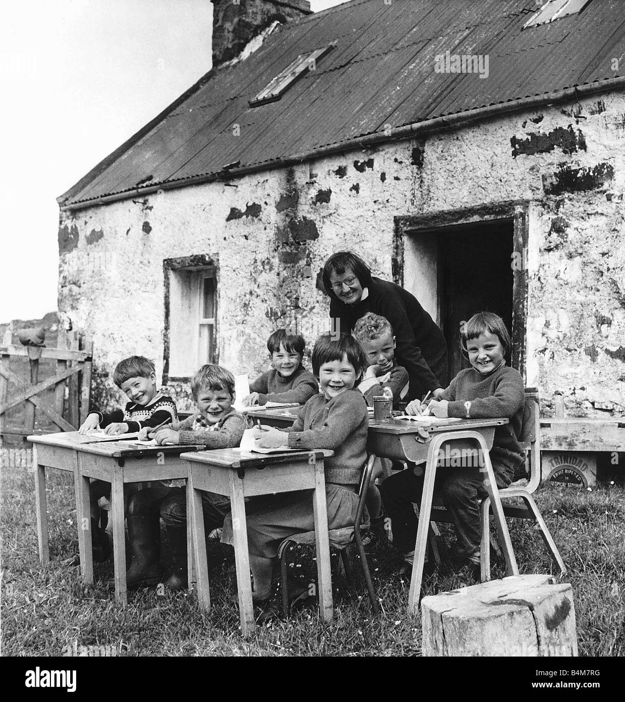 Scoraig school hi-res stock photography and images - Alamy