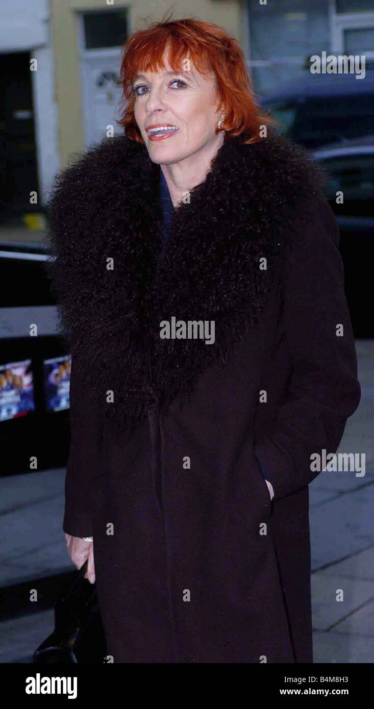 Tv presenter esther rantzen hi-res stock photography and images - Alamy