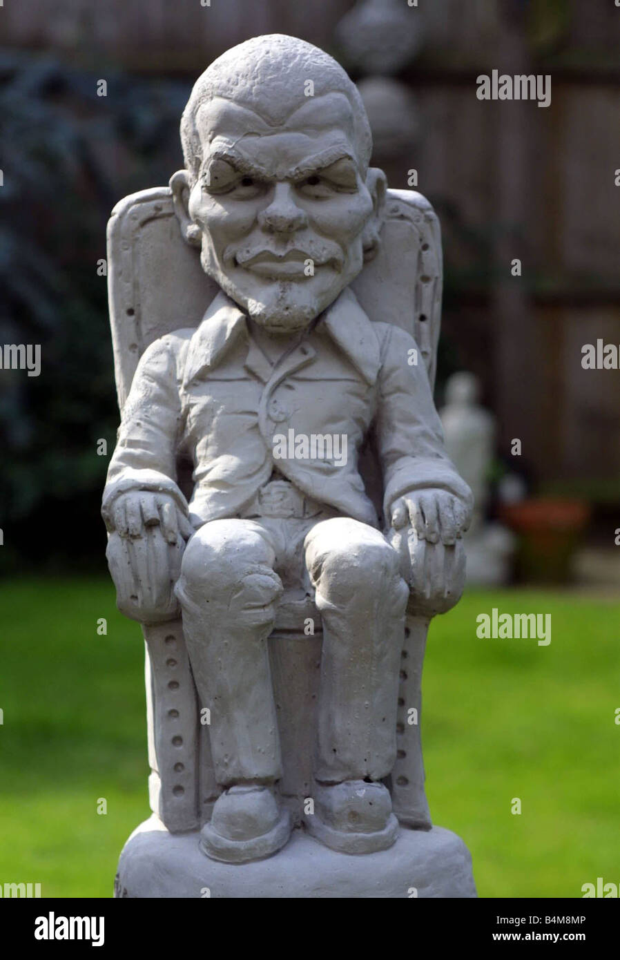 Jeff Callaghan and his sculptures of David Beckham October 2001 Stock ...