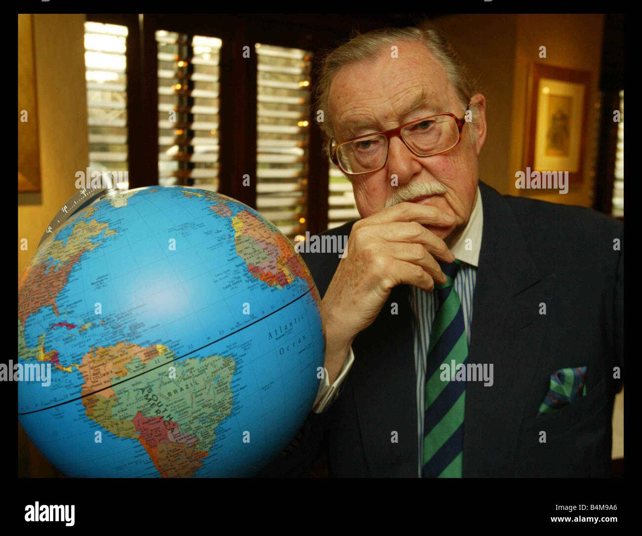 Alan Whicker TV Presenter February 2004 London Mirrorpix Stock Photo ...