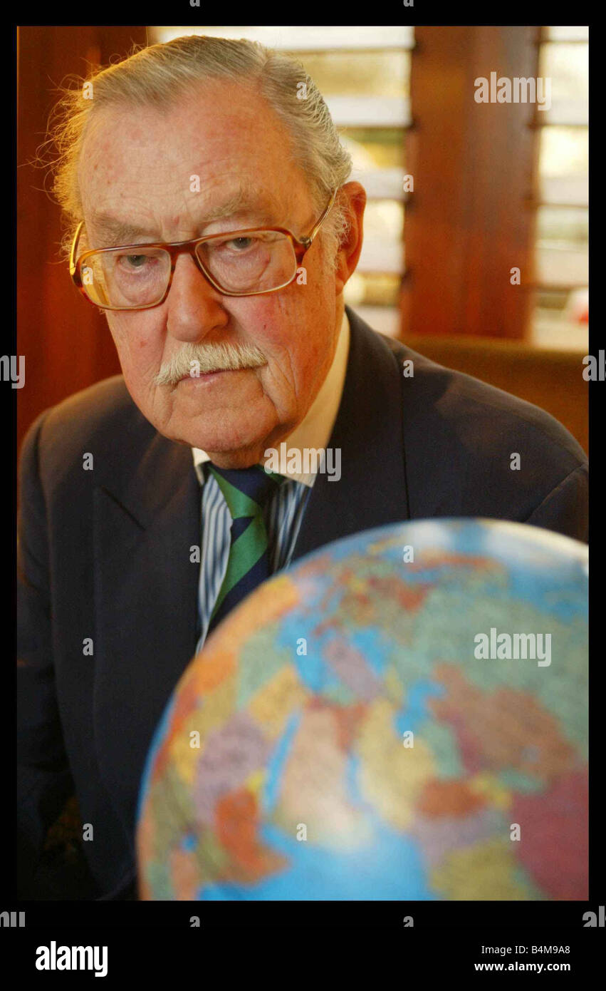 Alan Whicker TV Presenter February 2004 London Mirrorpix Stock Photo ...