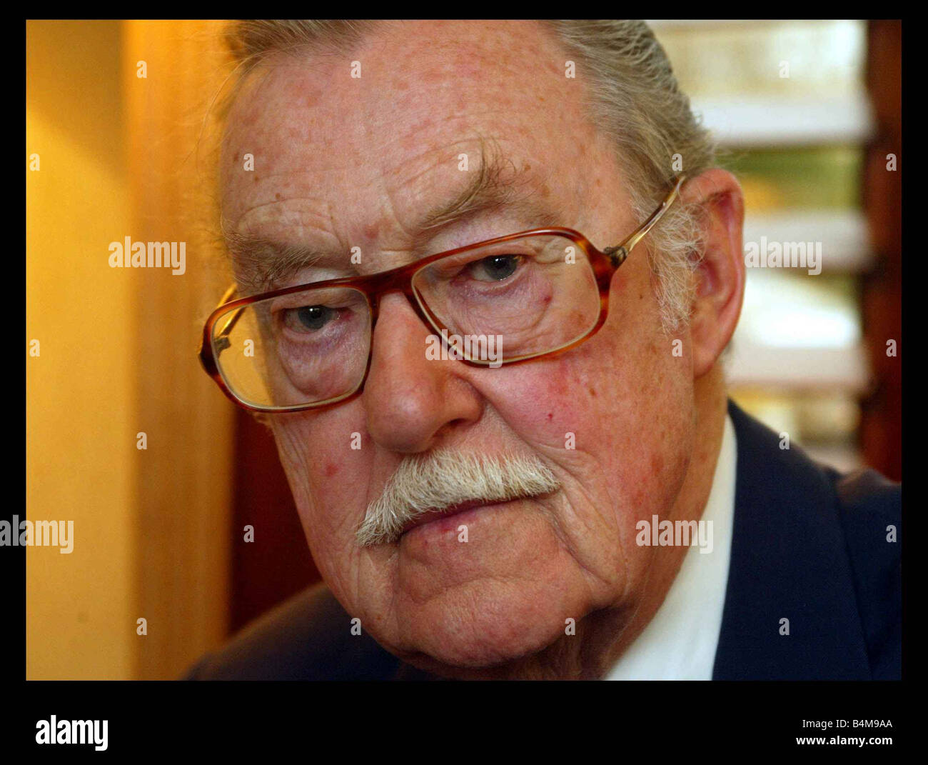 Alan Whicker TV Presenter February 2004 London Mirrorpix Stock Photo ...