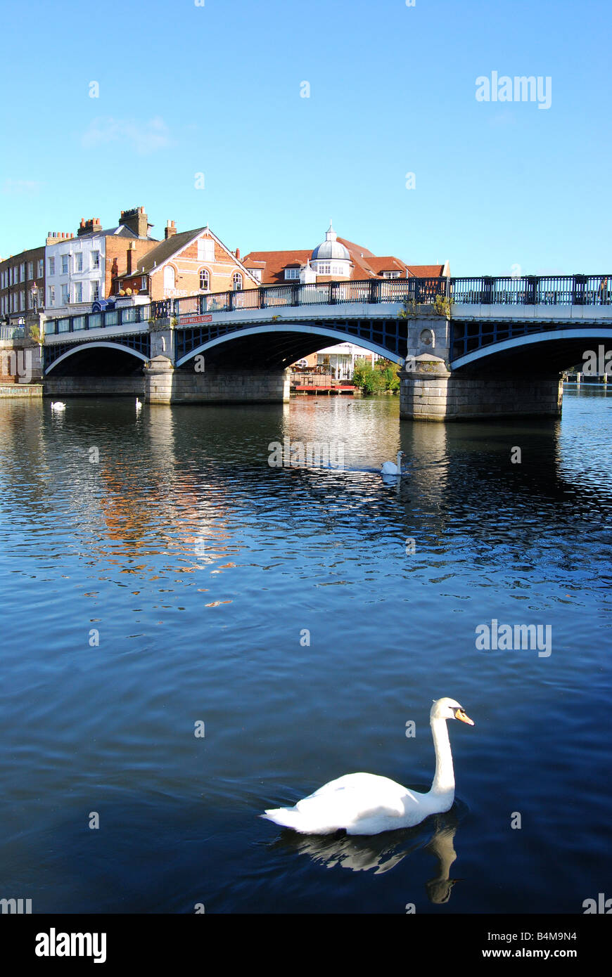 Eton river thames hi-res stock photography and images - Alamy