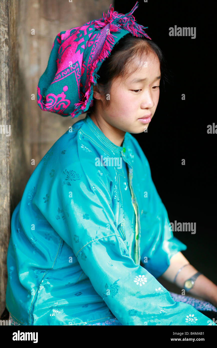 White Hmong tribeswoman at the village of Pho Bang, Sung La, Vietnam ...