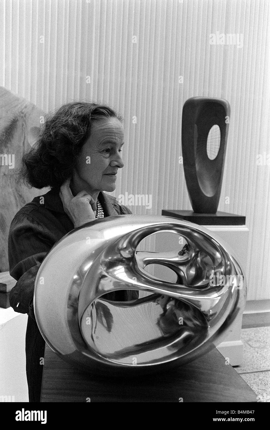 Sculptures sculptor Black and White Stock Photos & Images - Alamy