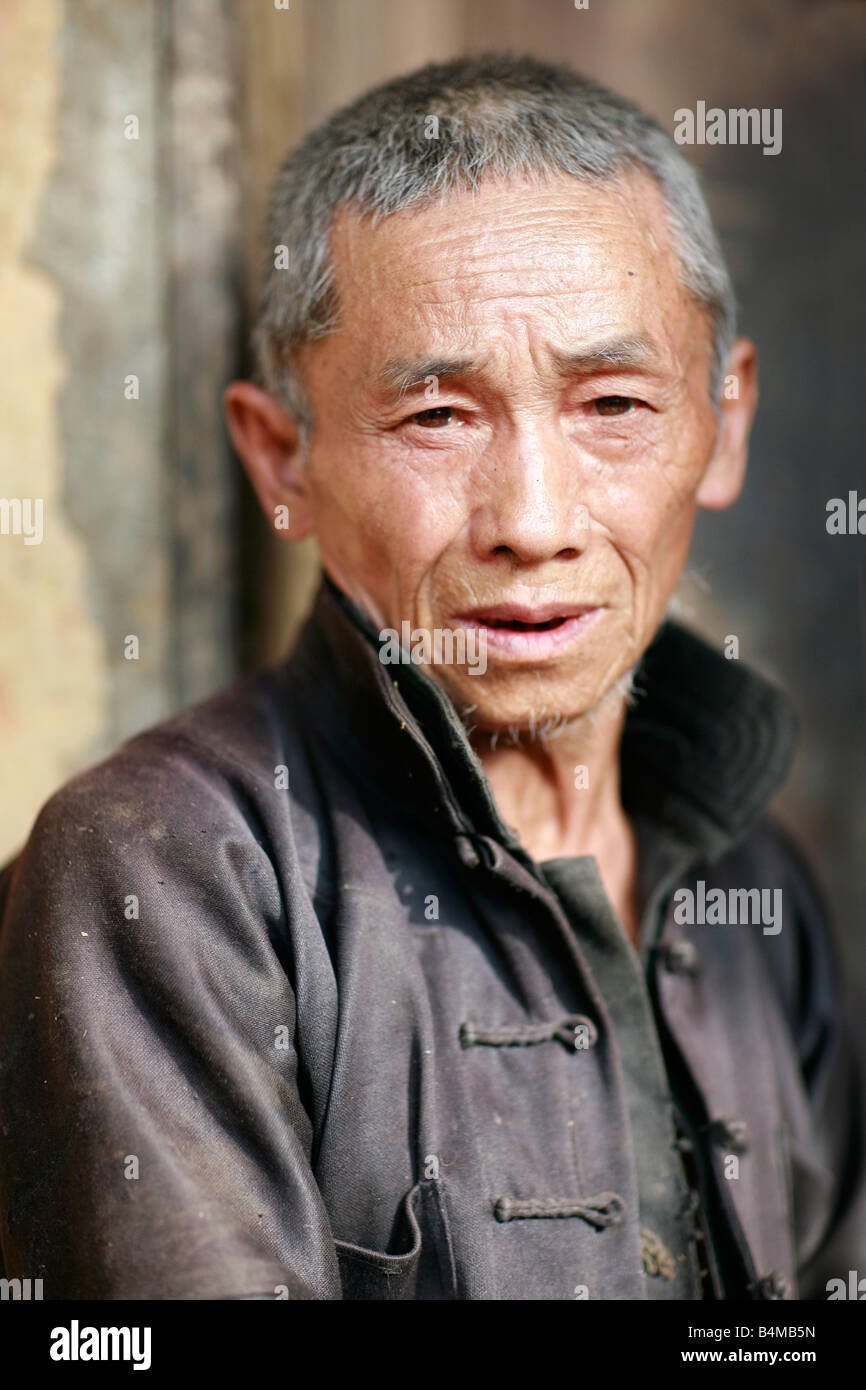 White Hmong tribesman at the village of Pho Bang, Sung La, Vietnam ...