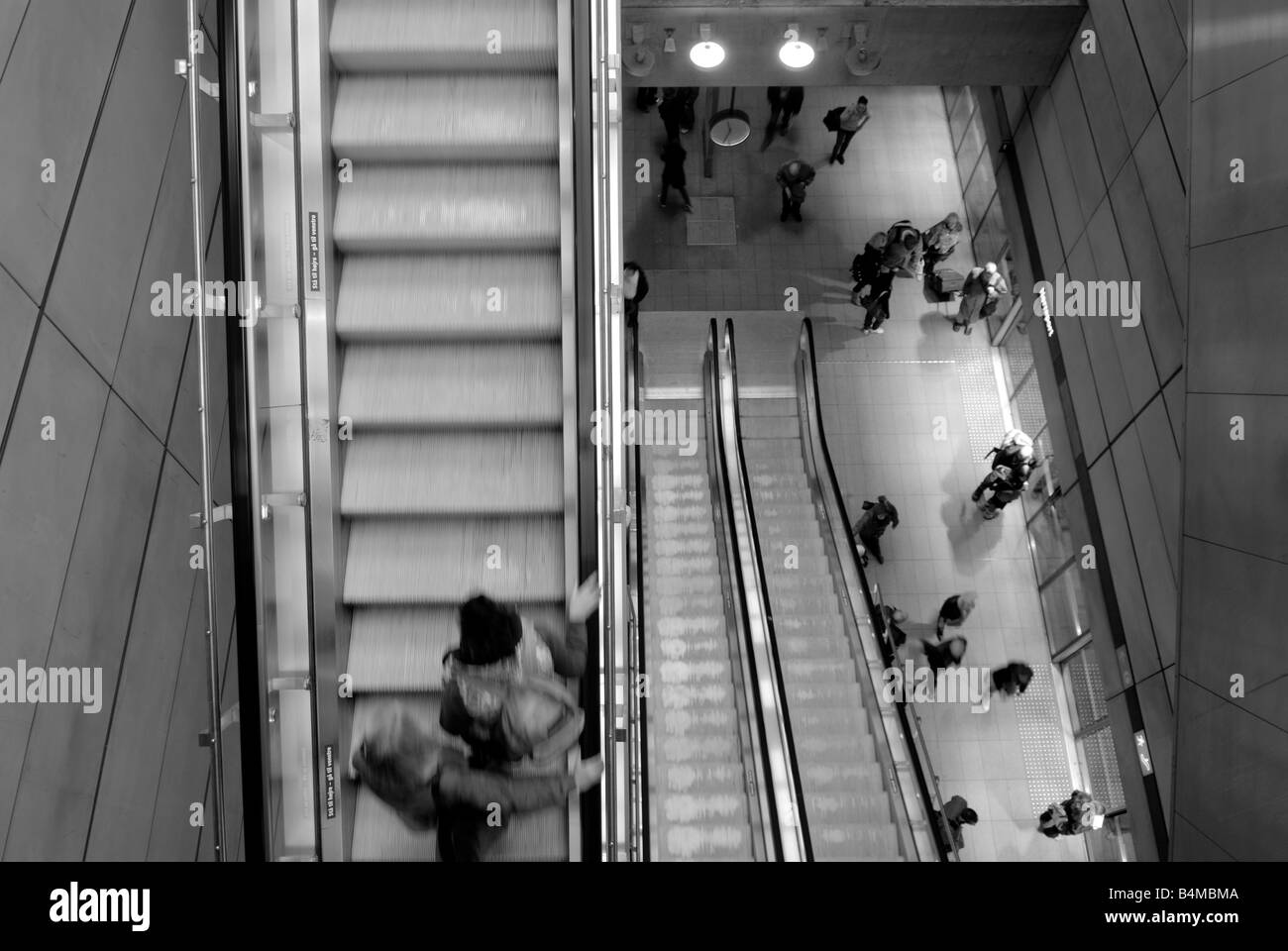 Horizontal escalator Black and White Stock Photos & Images - Alamy