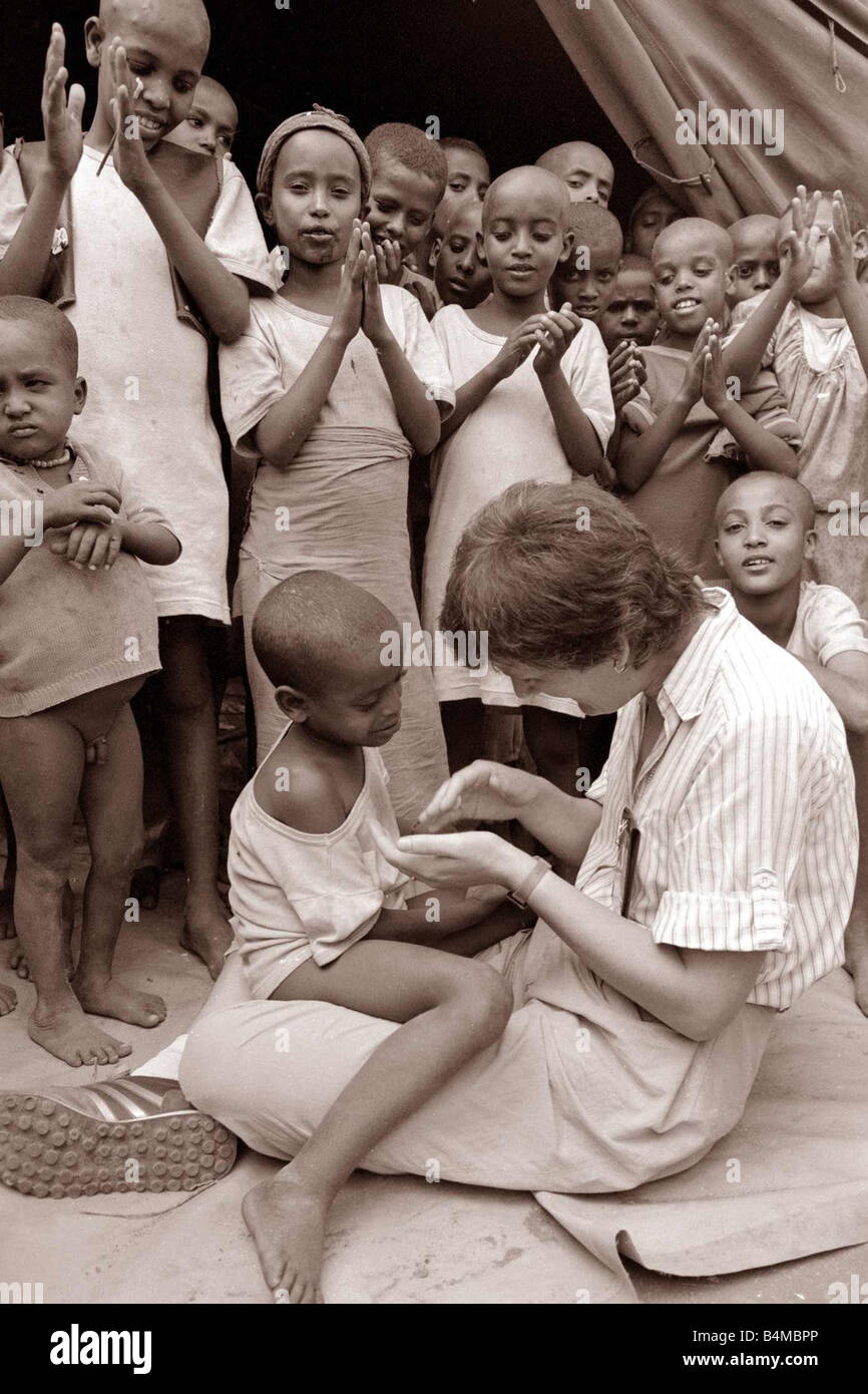Ethiopia famine black and white hi-res stock photography and images - Alamy