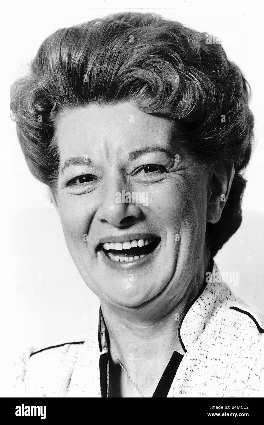 Jean alexander actress tv coronation Black and White Stock Photos ...