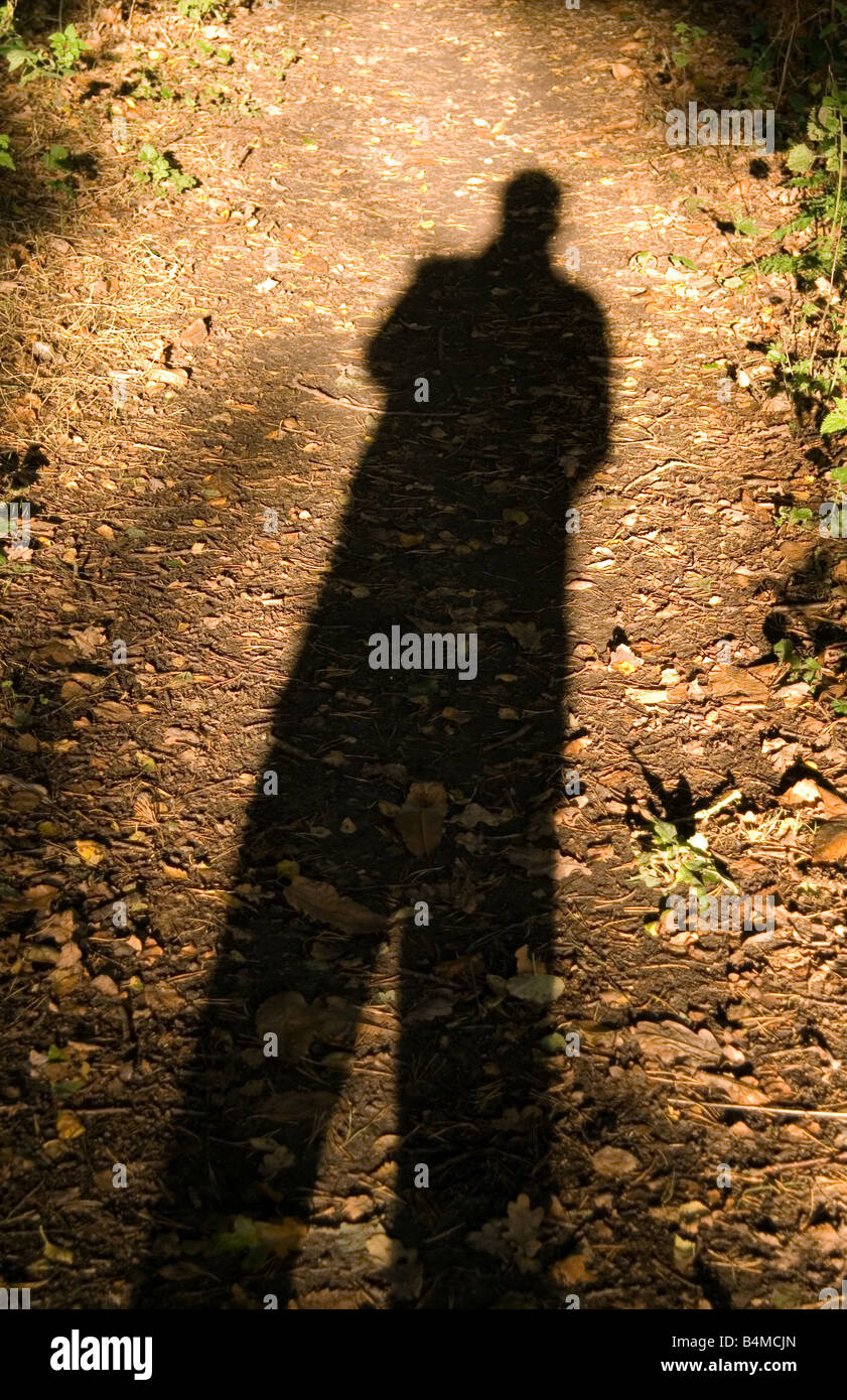 Shadow figure menacing hi-res stock photography and images - Alamy