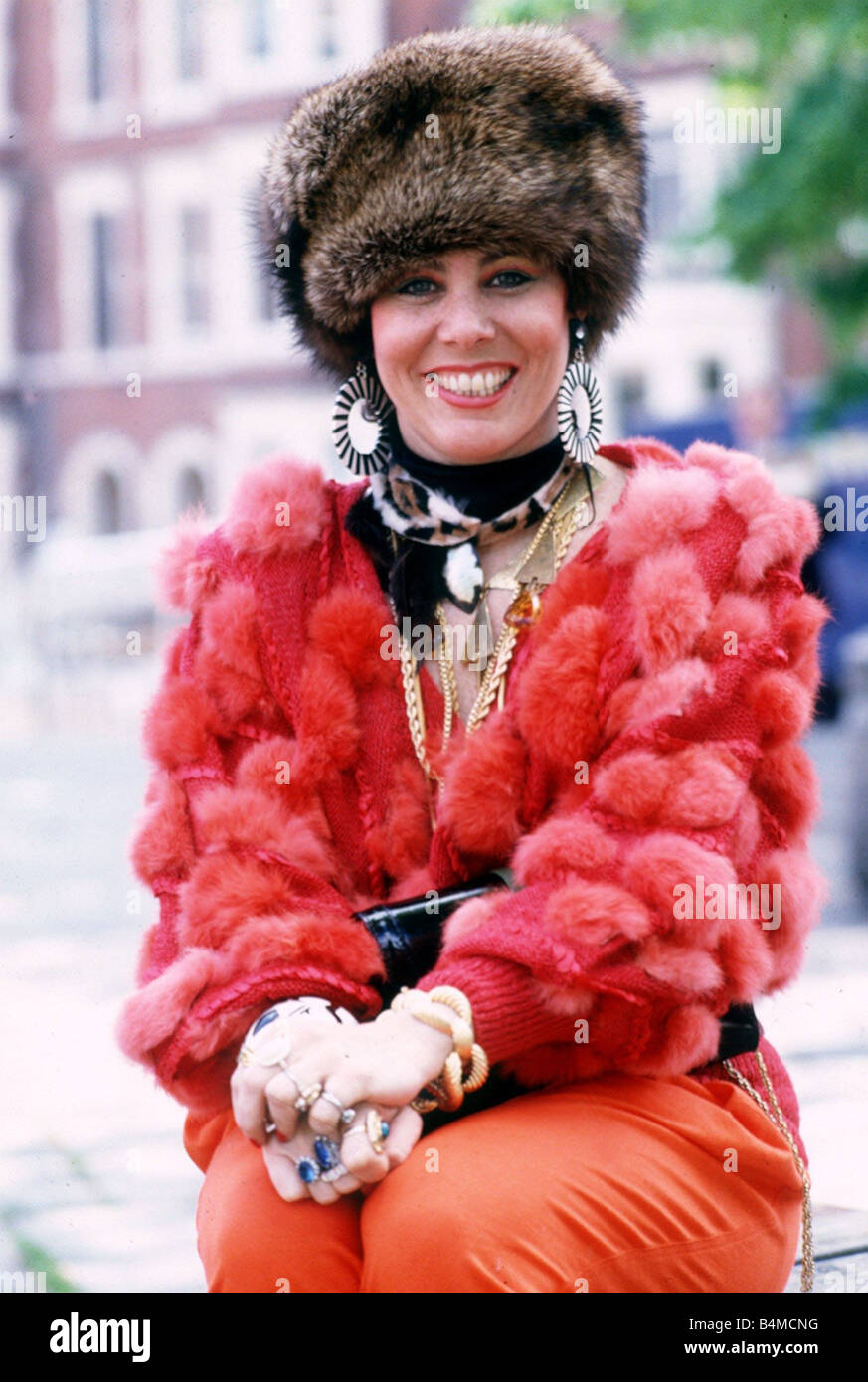 Ruby wax hi-res stock photography and images - Alamy