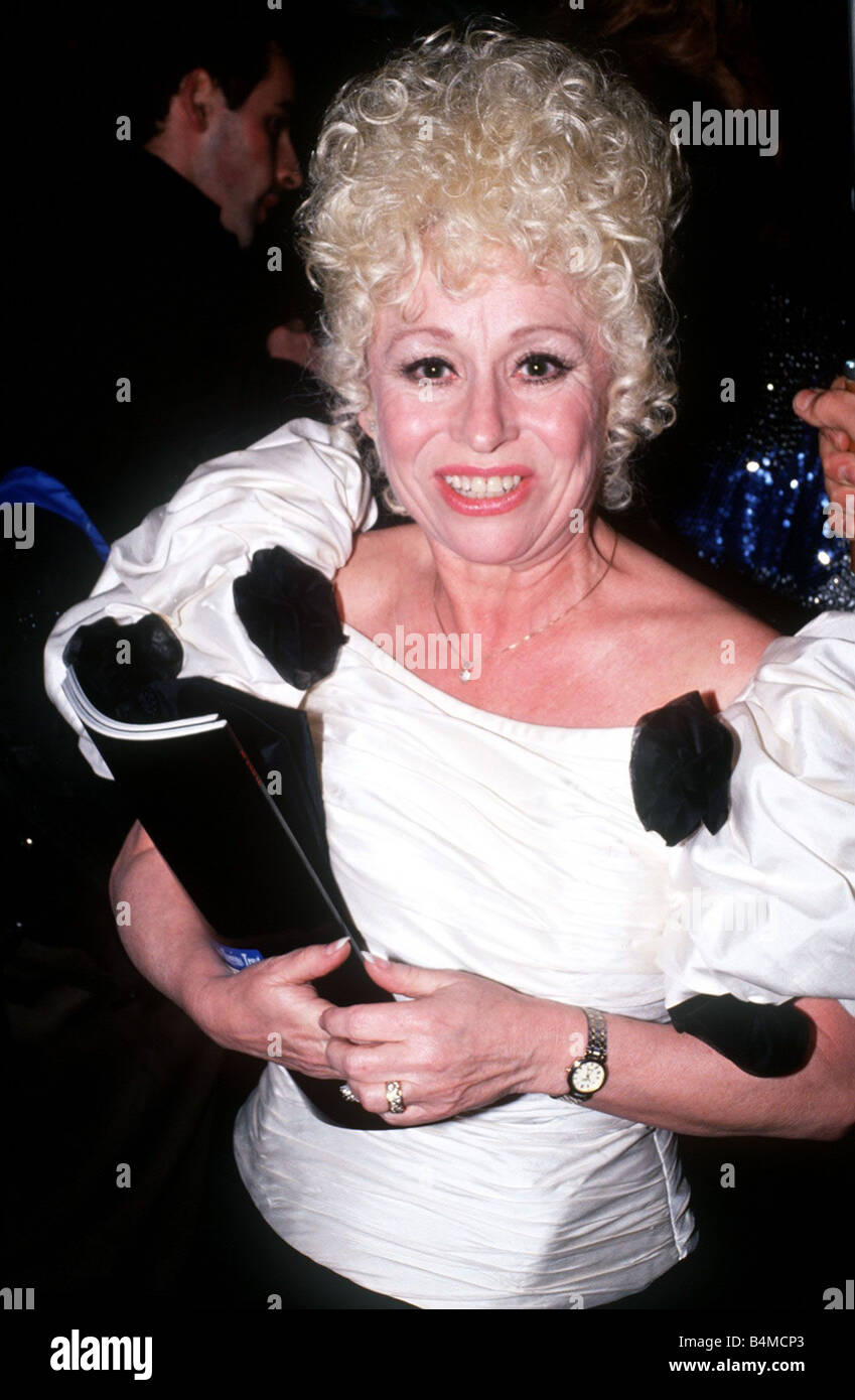 Colour television 1980s hi-res stock photography and images - Alamy