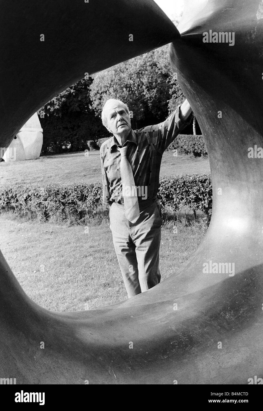 Artist sculptor hi-res stock photography and images - Alamy