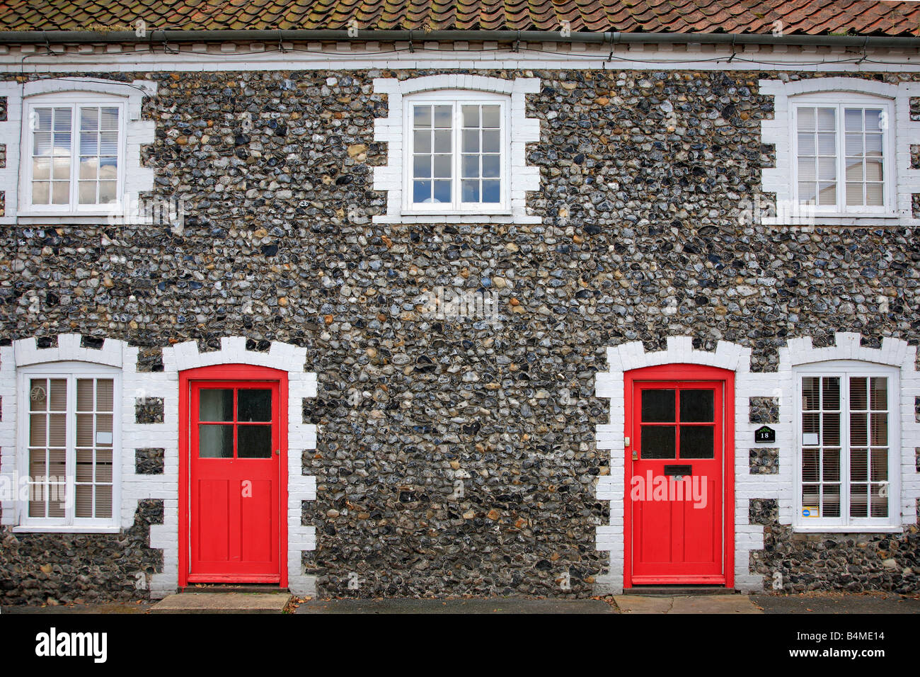 Norfolk flint houses hi-res stock photography and images - Alamy