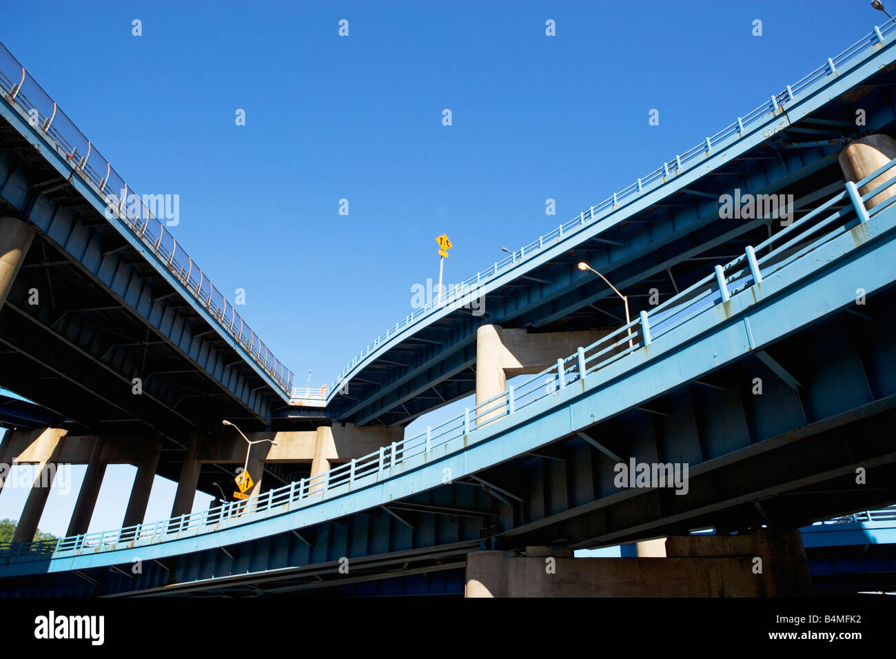 Overhead traffic signs hi-res stock photography and images - Alamy
