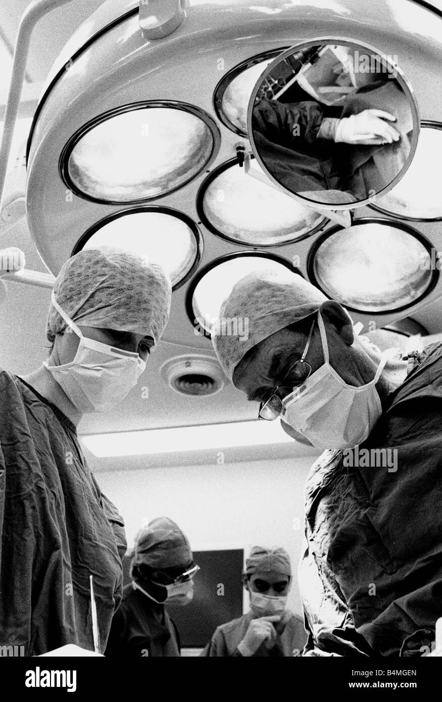 Surgeons Black and White Stock Photos & Images - Alamy