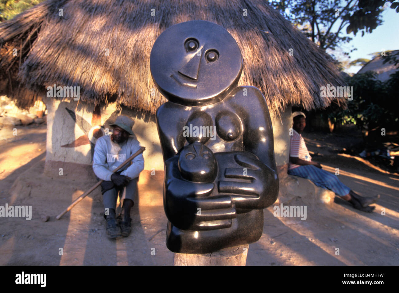 Zimbabwe Tengenenge Art community Sculptures Stone Stock Photo - Alamy