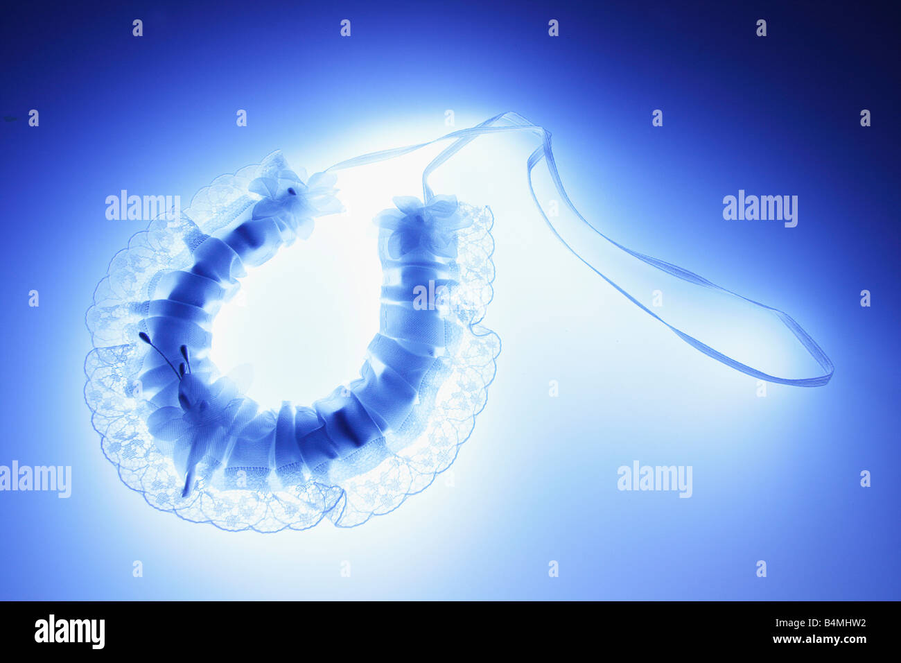 Wedding garter hi-res stock photography and images - Alamy