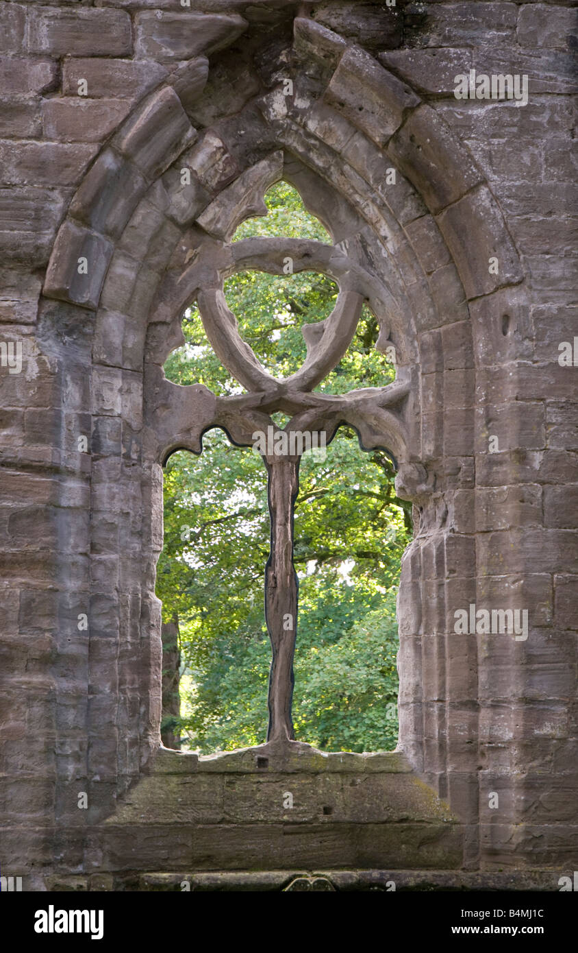 Dunkeld cathedral hi-res stock photography and images - Alamy