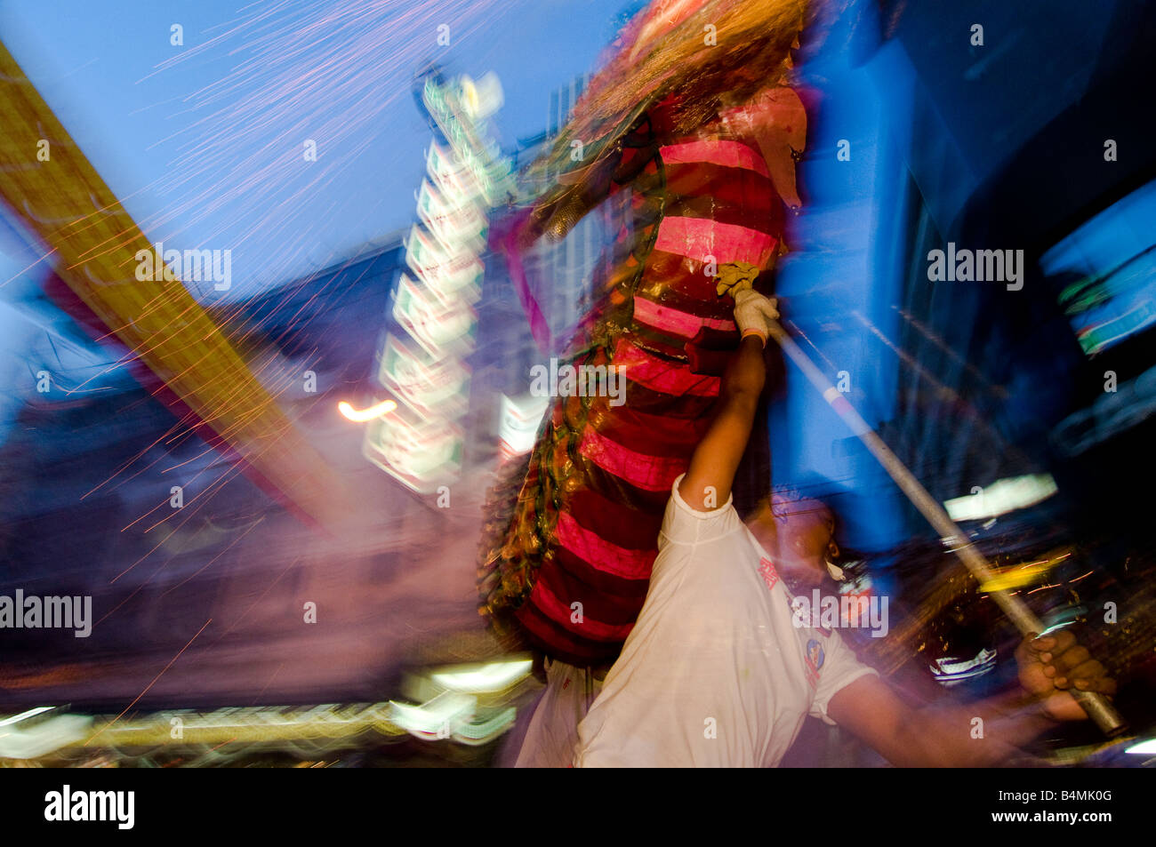 Dragon dance in bangkok hi-res stock photography and images - Alamy