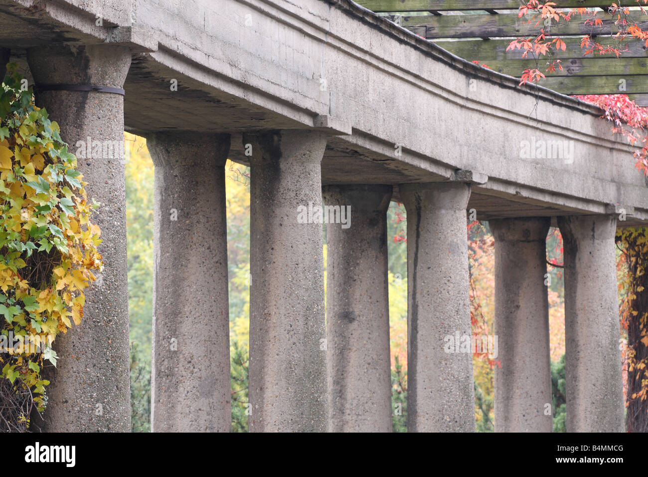 Pergola with columns hi-res stock photography and images - Alamy