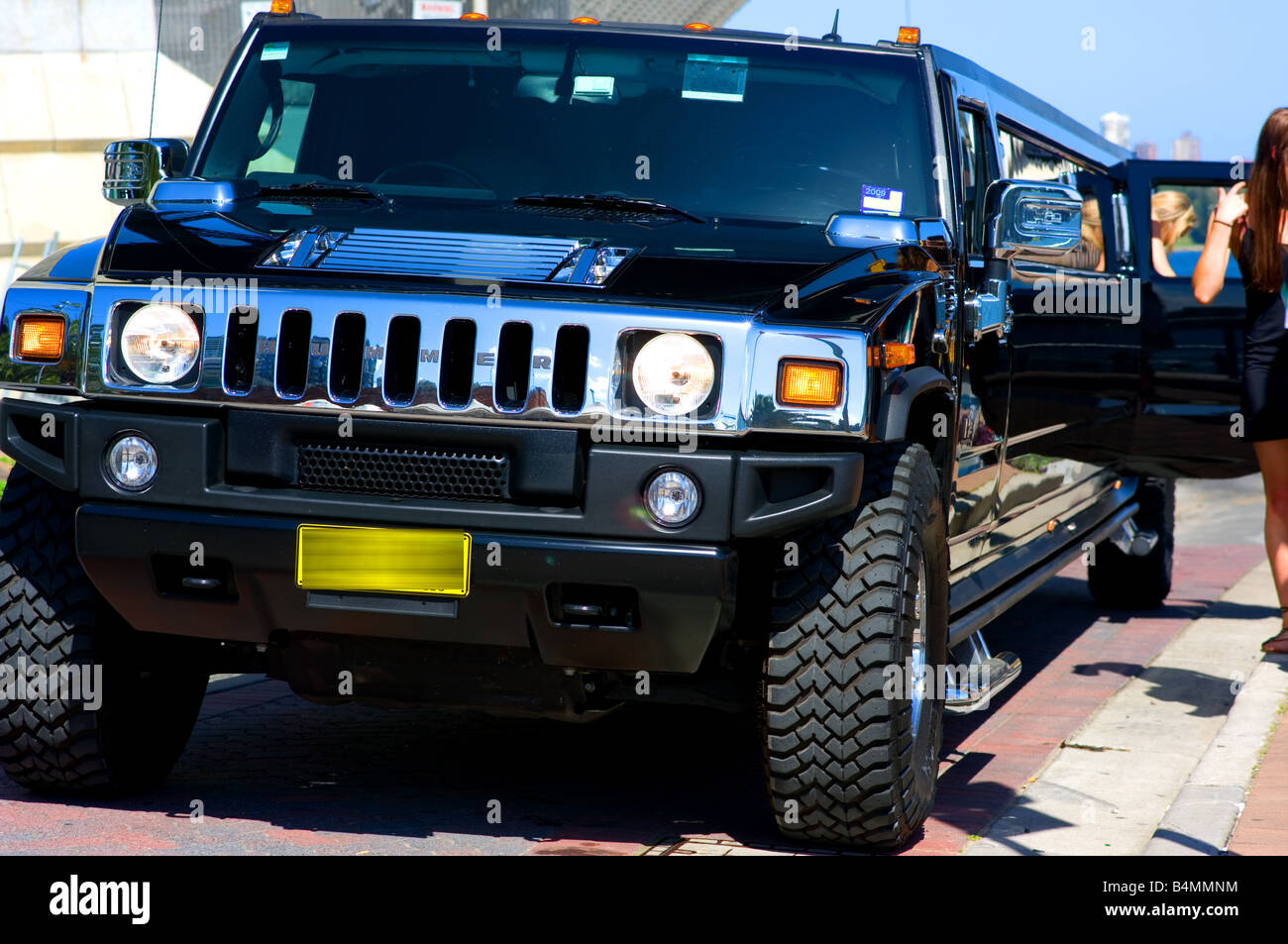 Hummer limo hi-res stock photography and images - Alamy