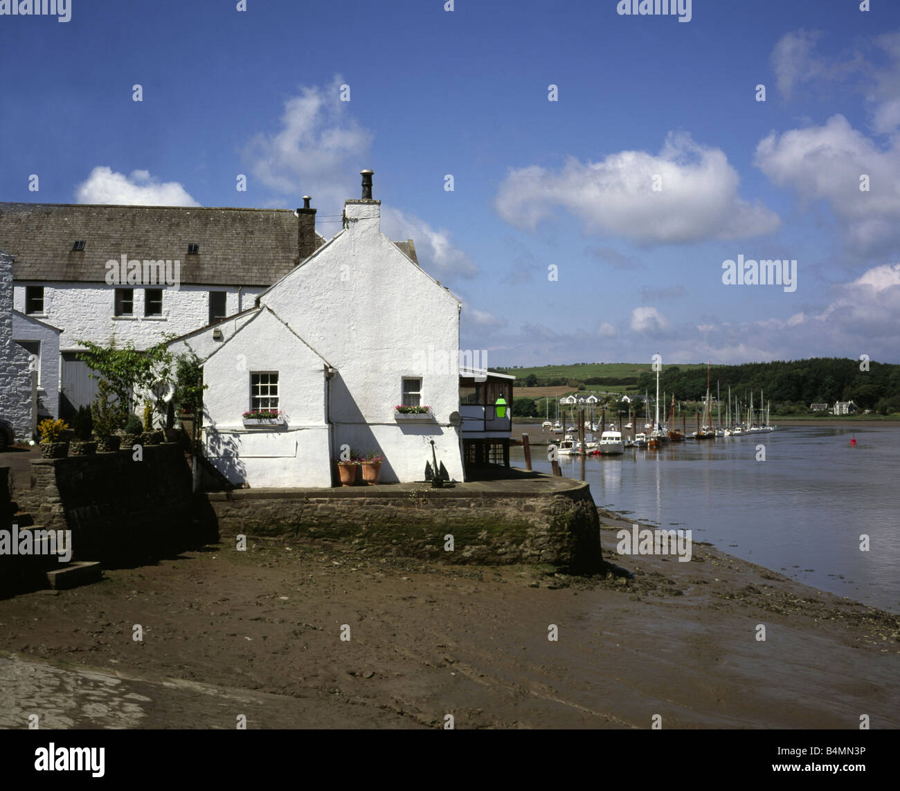 Kirkcudbright the artists town hi-res stock photography and images - Alamy