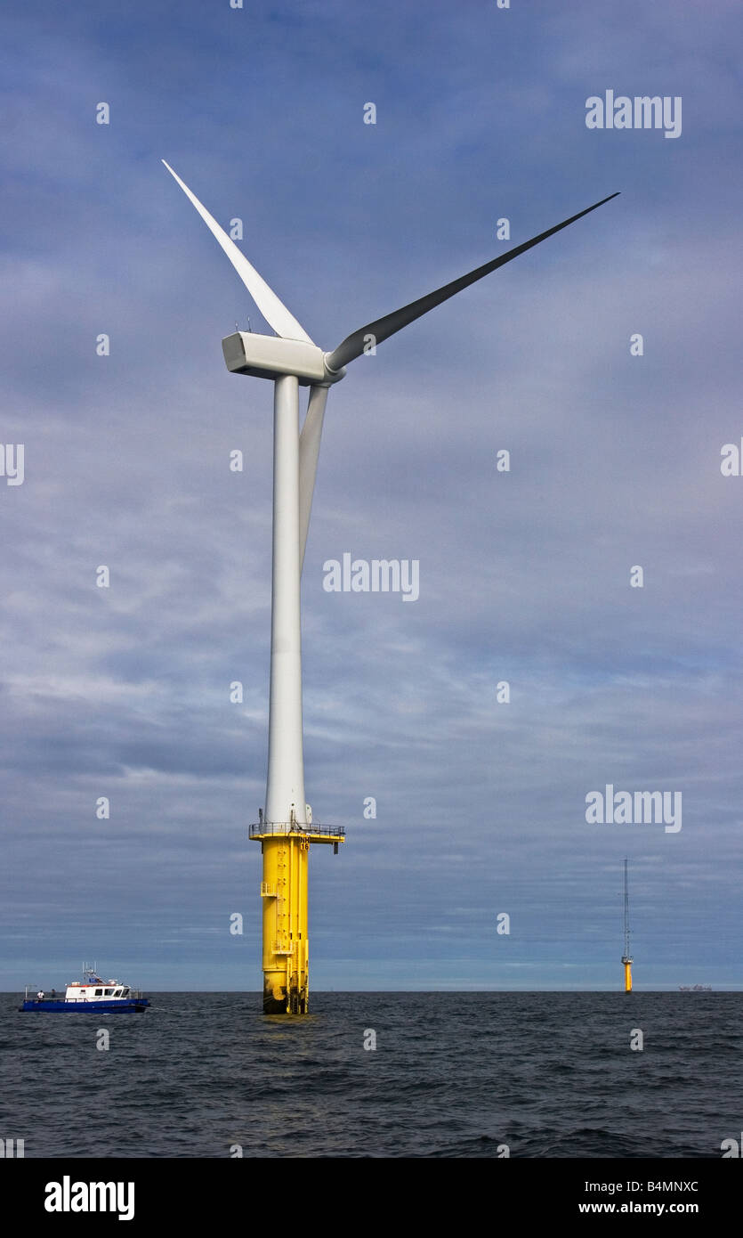Servicing turbine, North Hoyle Offshore Wind Farm, North Wales ...