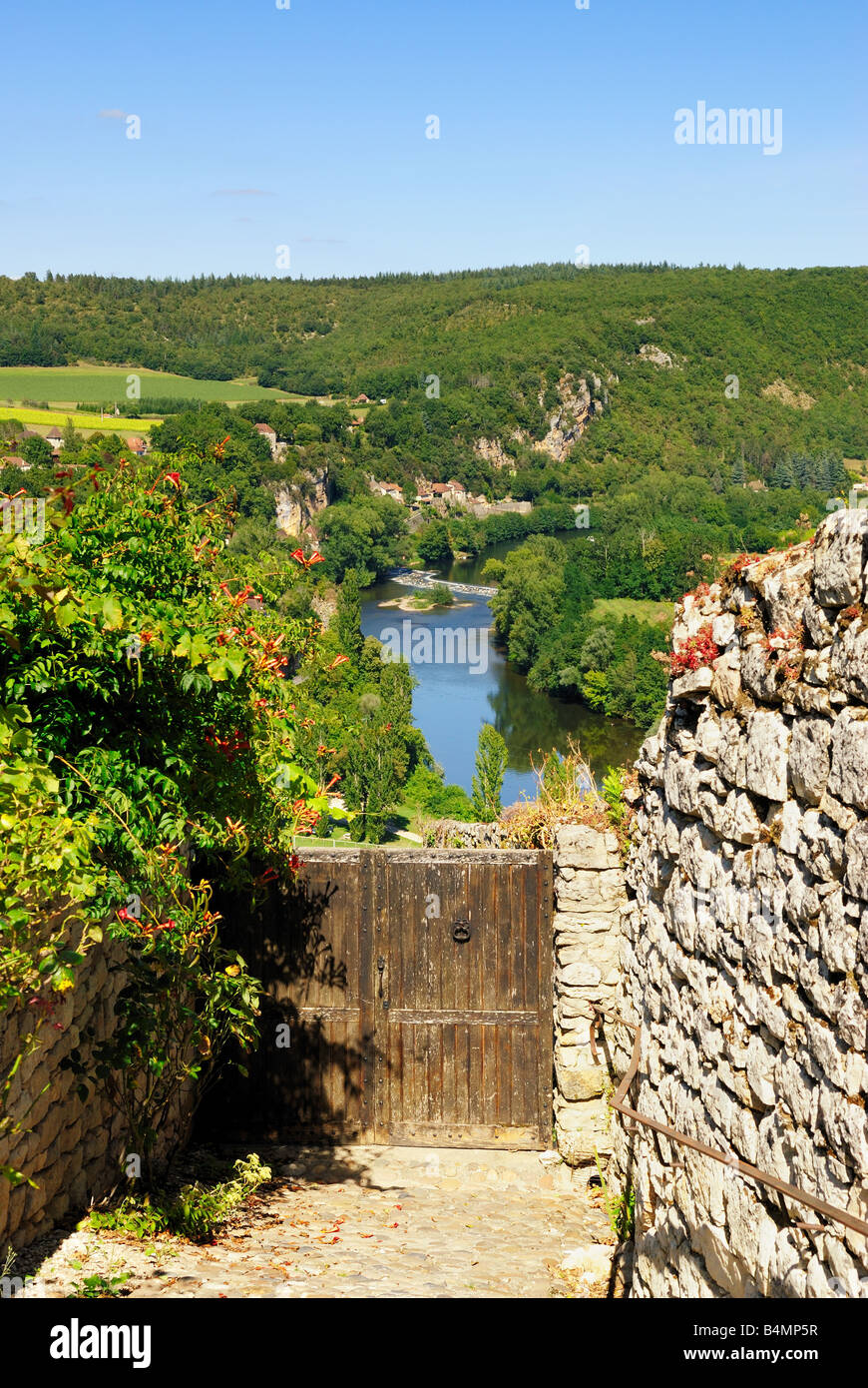 Stone wall lot valley france hi-res stock photography and images - Alamy