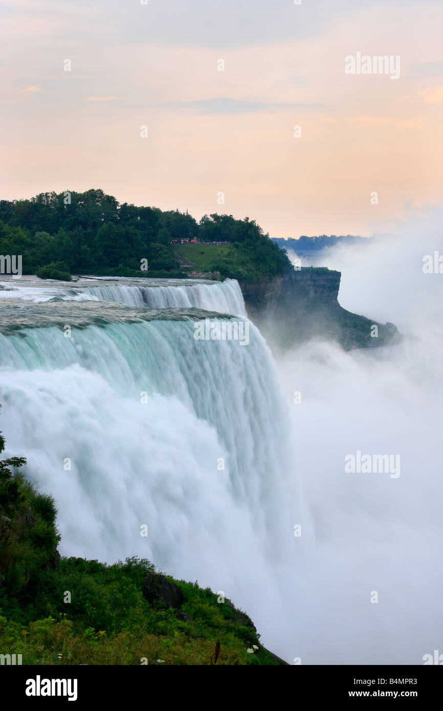 Side view of waterfall hi-res stock photography and images - Alamy