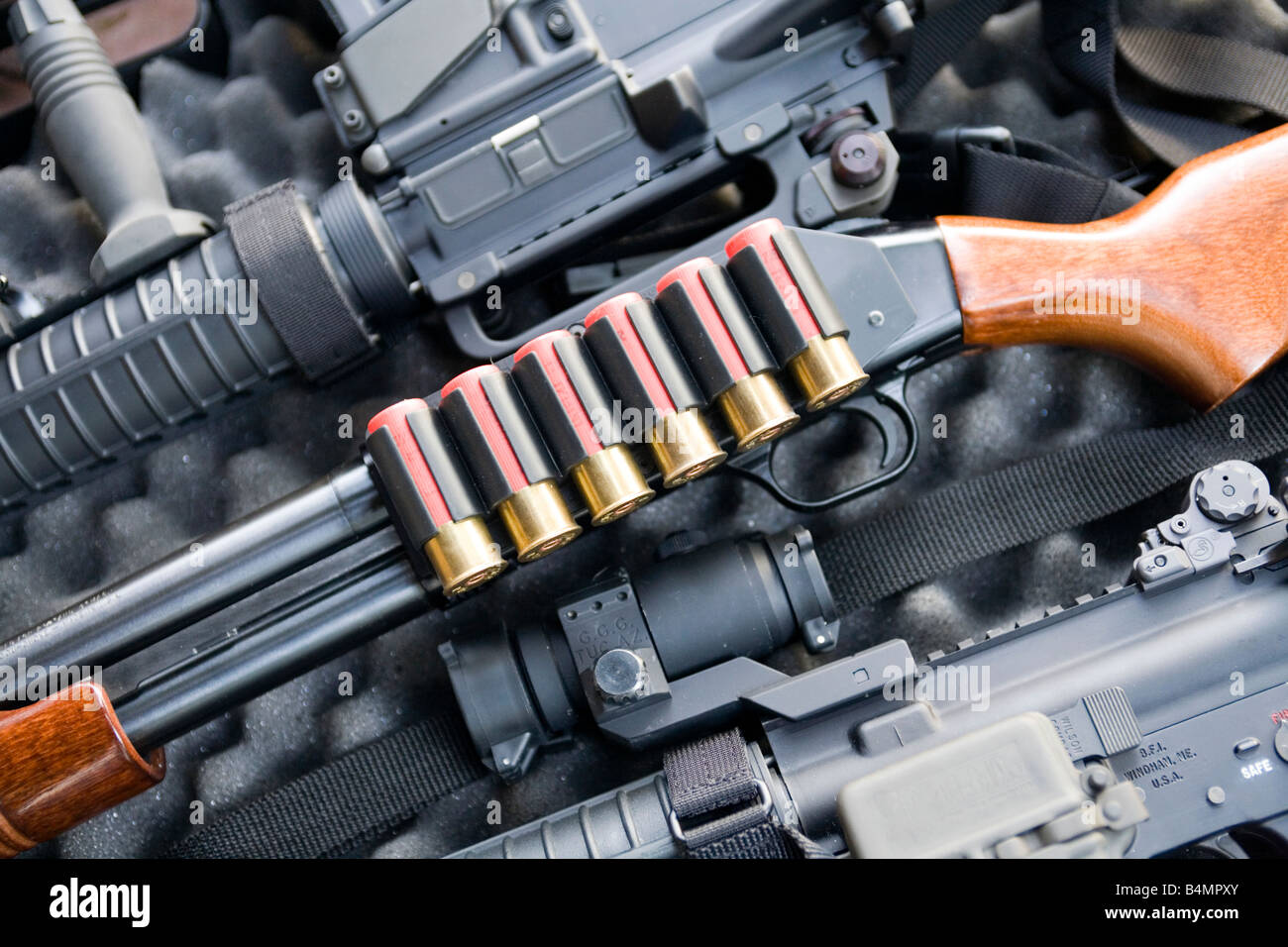 Semiautomatic shotgun hi-res stock photography and images - Alamy