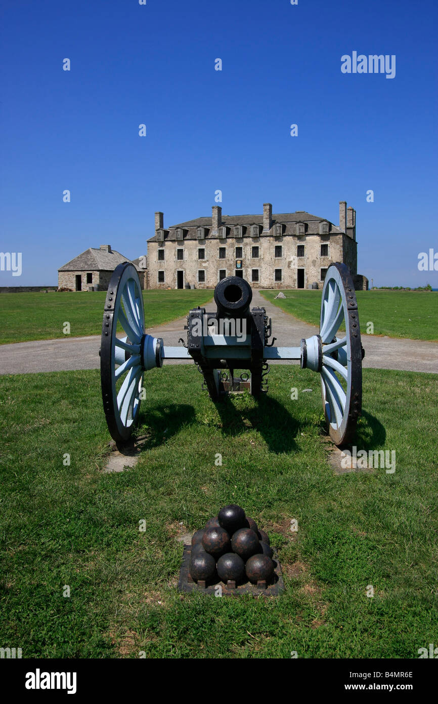 French Castle Quarters at Old Fort Niagara hi-res Stock Photo - Alamy