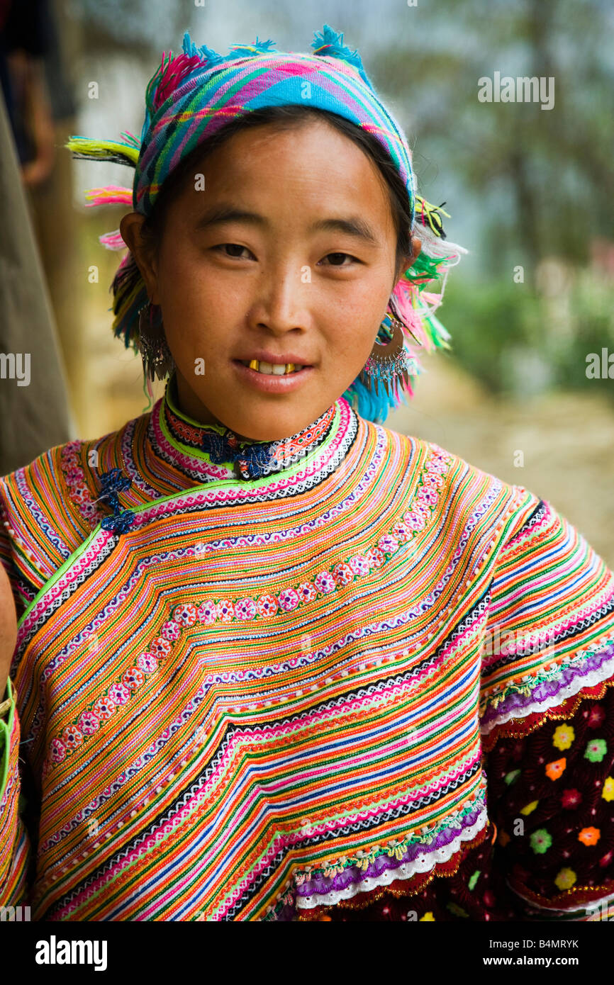 Flower Hmong woman, Ta Chai village; Bac Ha, Vietnam Stock Photo - Alamy