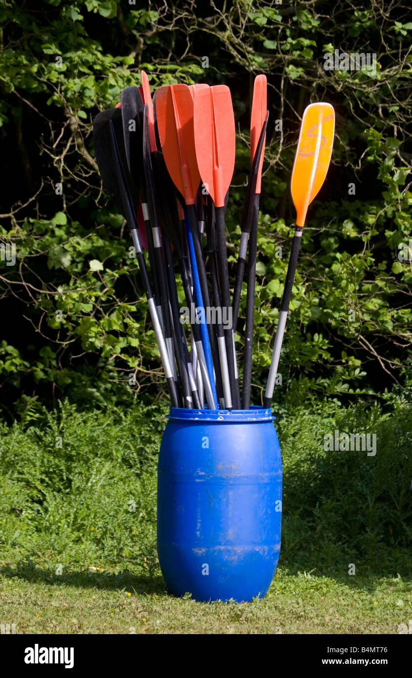 Many paddles hi-res stock photography and images - Alamy