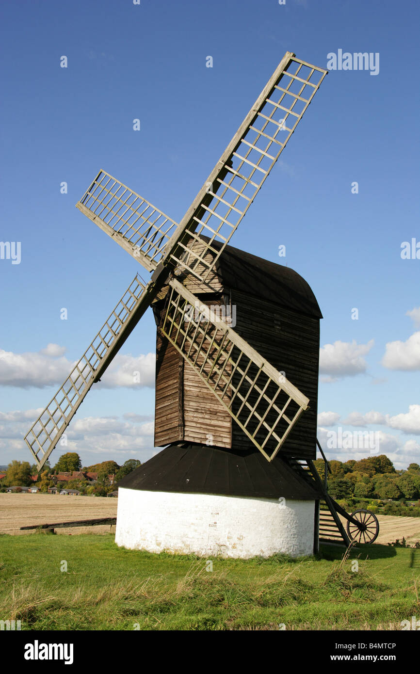 Pitstone windmill, buckinghamshire hi-res stock photography and images ...