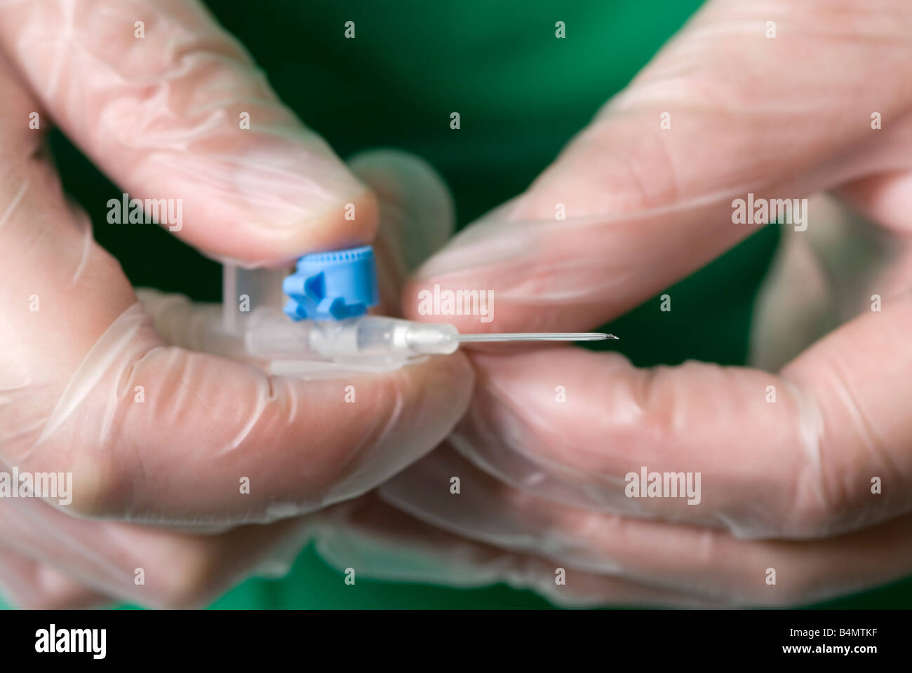 Cannula needle hi-res stock photography and images - Alamy