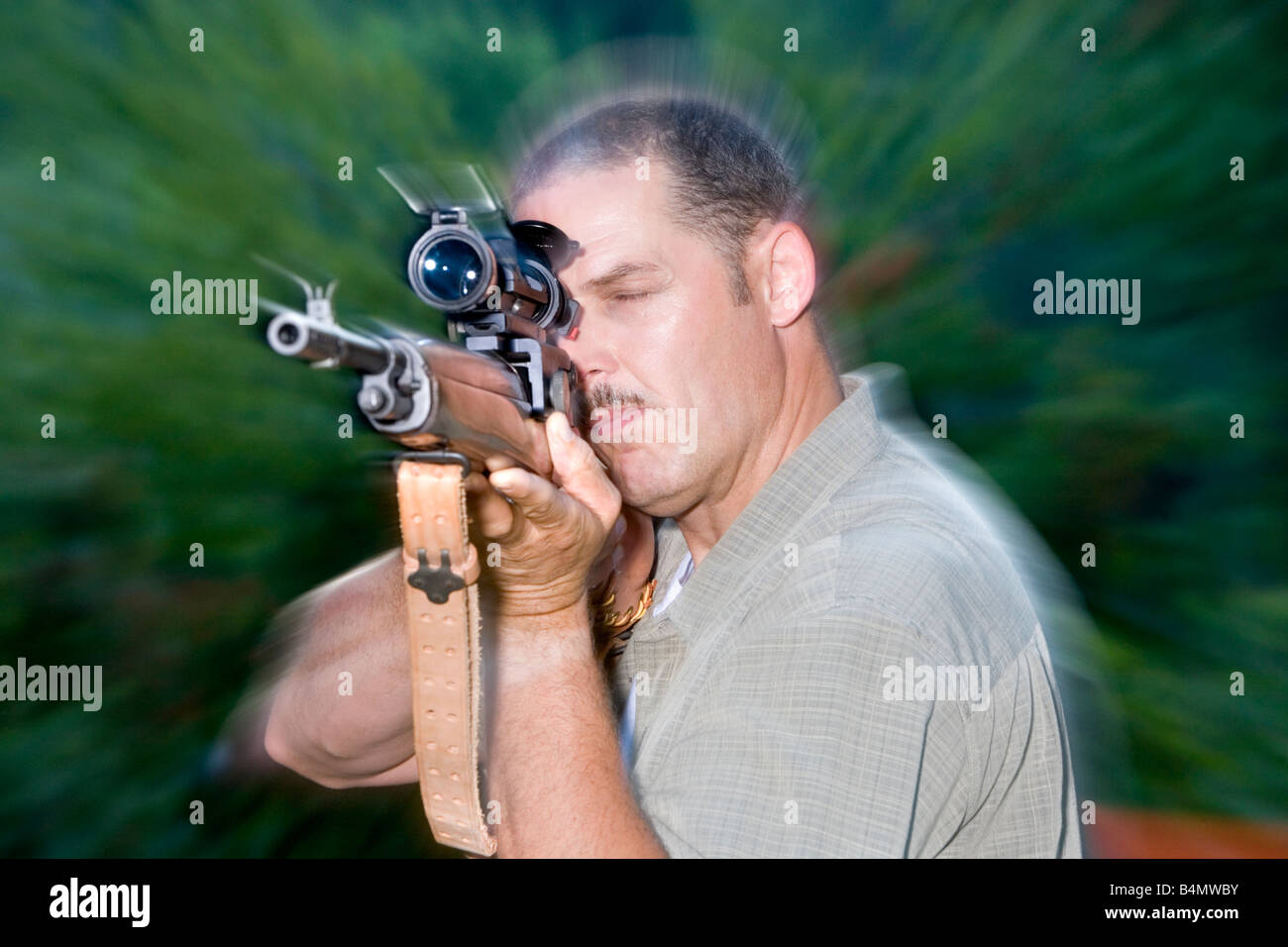 A sniper rifle hi-res stock photography and images - Alamy