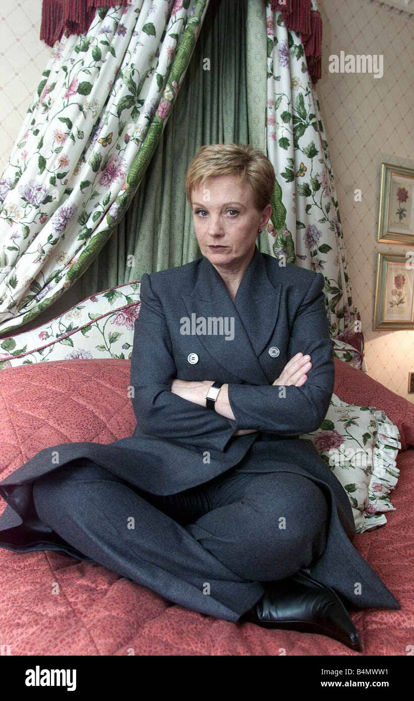 Anne Robinson October 2001 Game Show Host TV Presenter and Journalist ...