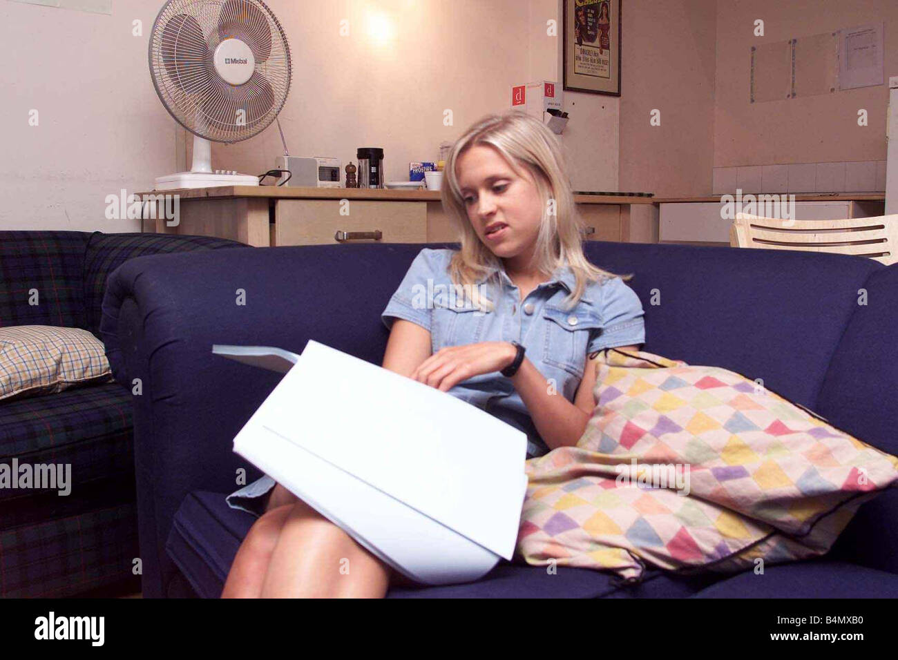 The bill tv show hi-res stock photography and images - Alamy