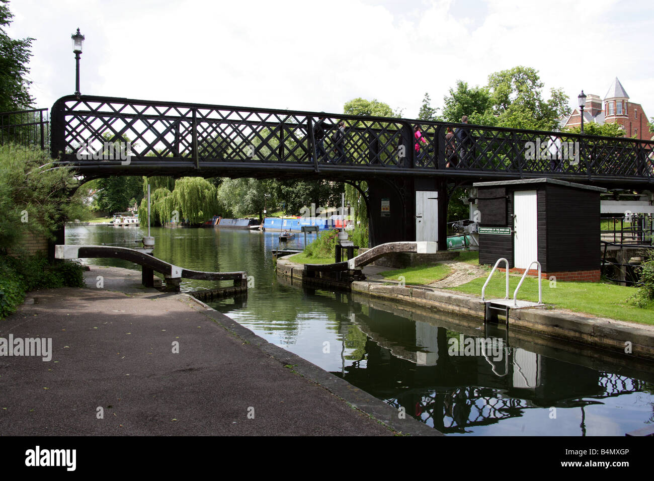 Jesus Green Lock with Footbridge to Chesterton Lane, Cambridge, UK ...
