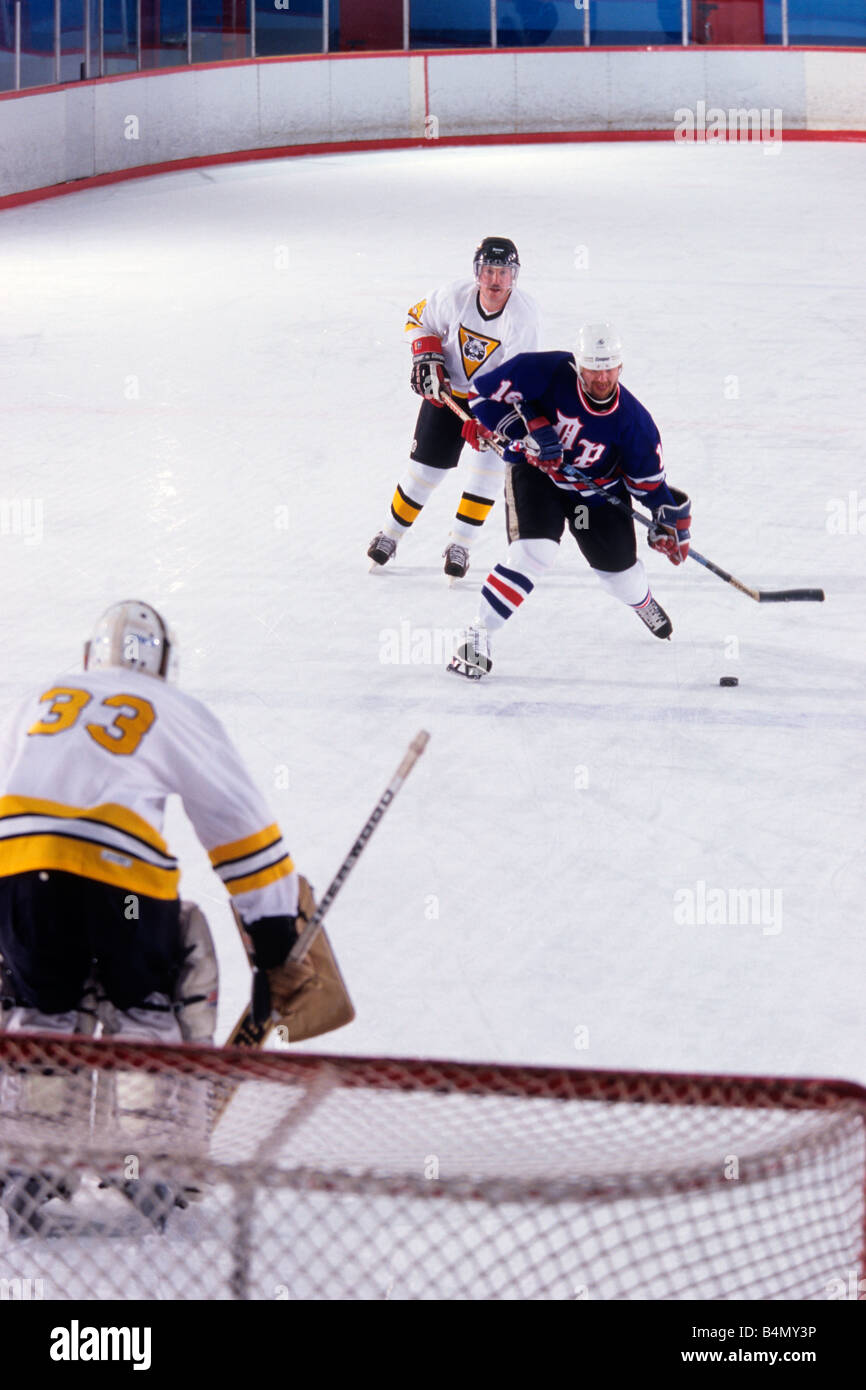 Ice hockey goals hi-res stock photography and images - Alamy
