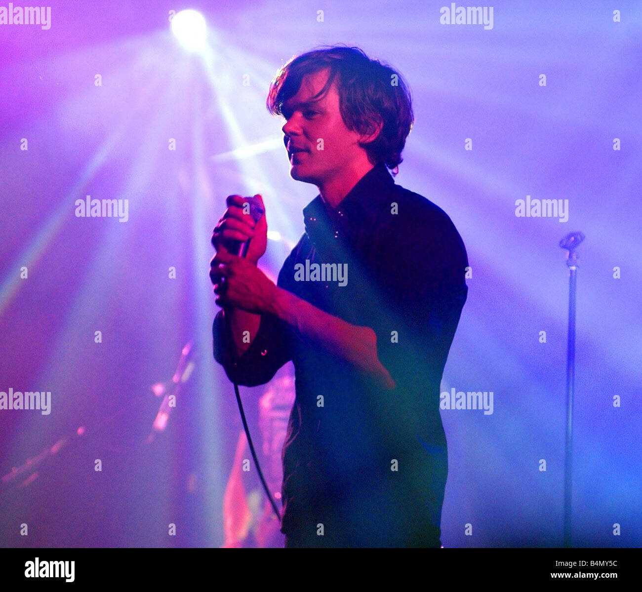 Roddy Woomble of Idlewild at the Barrowlands Glasgow February 2003 ...