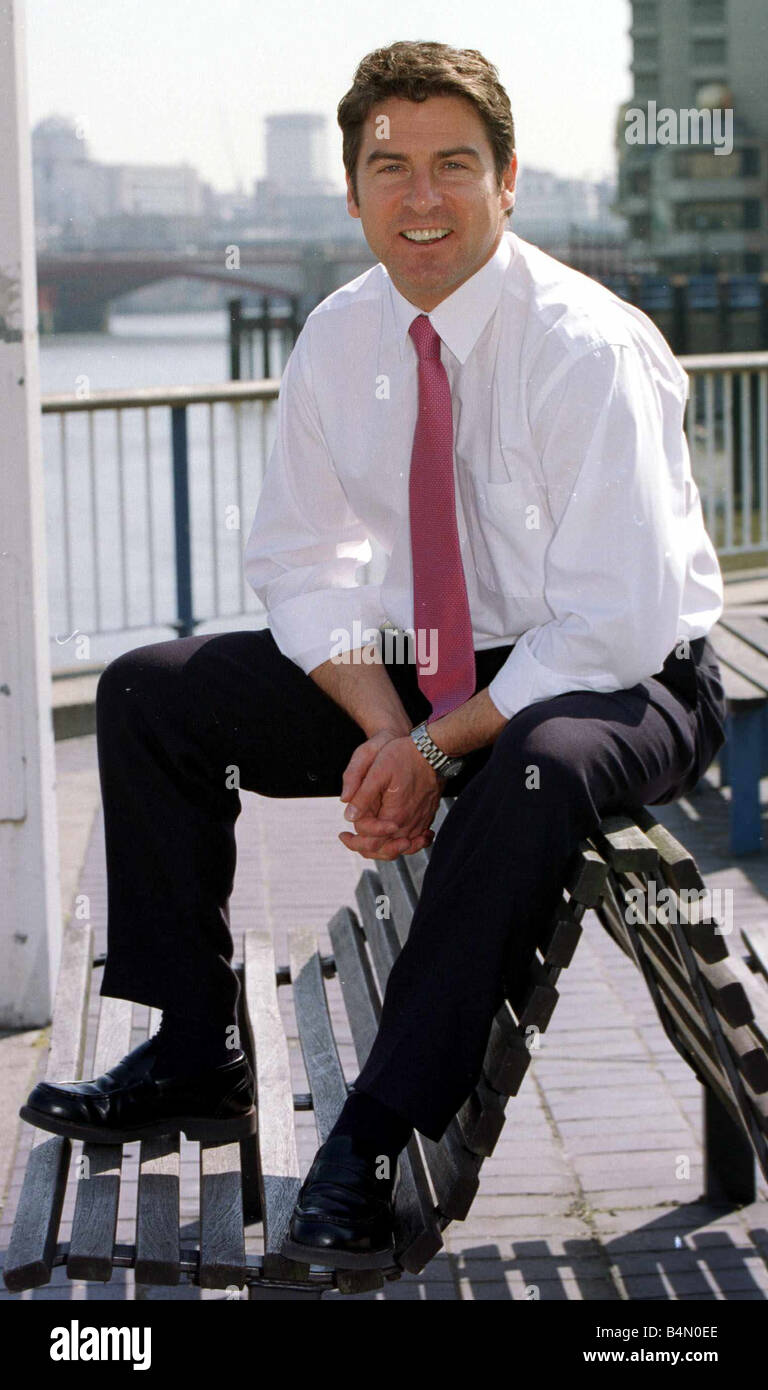 Ross Kelly TV Presenter May 1999 Pictured outside GMTV Studios in ...