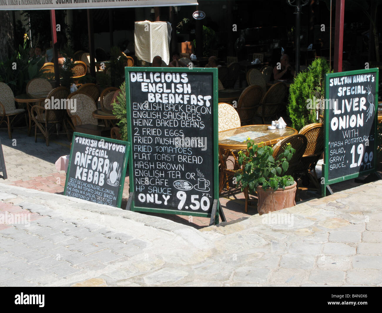 Full english breakfast cafe hi-res stock photography and images - Alamy